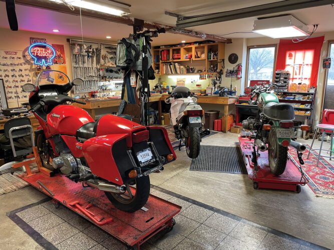 Old Bike Mechanizing - Motorcycle Classics